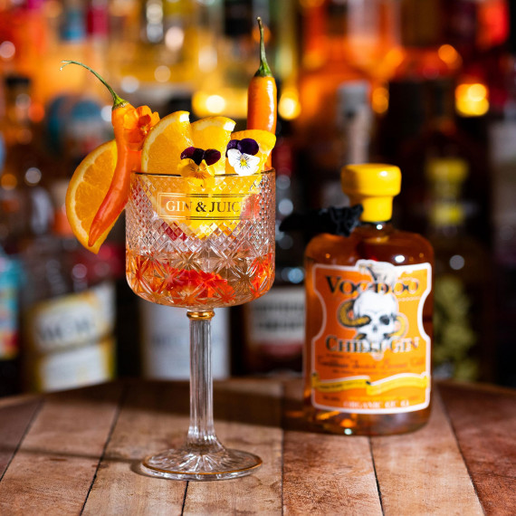 Voodoo Chilli "Amber Hot Heat" Organic Craft Gin | Gin & Juice