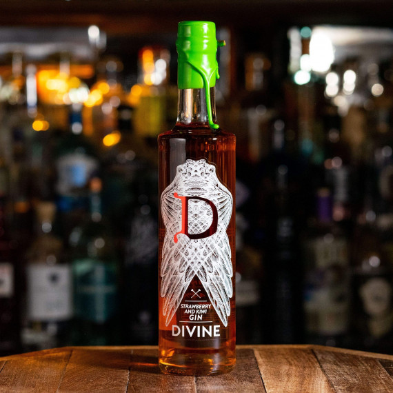 Gin Divine Strawberry & Kiwi | Gin & Juice